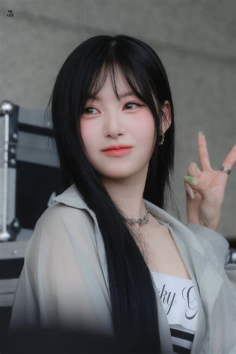 250723 Liv At Mini Fan Meeting Kpopping