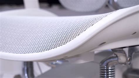 The Sihoo Doro S300 Has Levitating Comfort For Long Hours