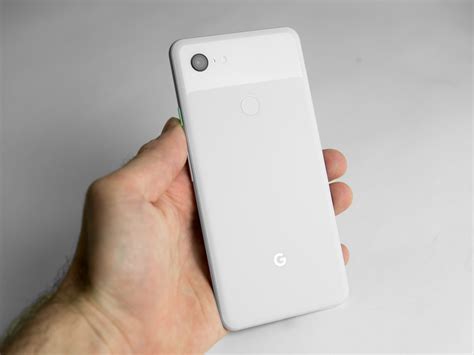 Google Pixel And Pixel Xl Hands On And First Impressions Business Insider
