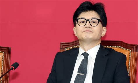 한동훈 사퇴설 터지자 테마주 출렁불개미들 비명 한국경제