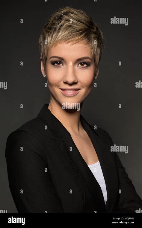 Short Haired Woman Hi Res Stock Photography And Images Alamy