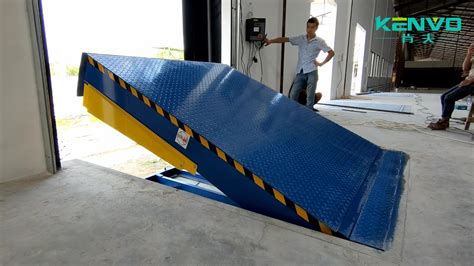 Hydraulic Cylinder Loading Dock Leveler Price Container Unloading Ramp With Hinged Lip Ton