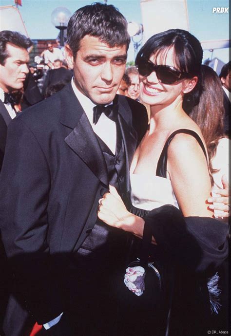 George Clooney Et Karen Duffy En 1995 Couple Amoureux Et Heureux Purebreak