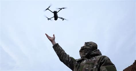 Чий дрон е по умен Изкуствен интелект води битка срещу Русия по въздуха