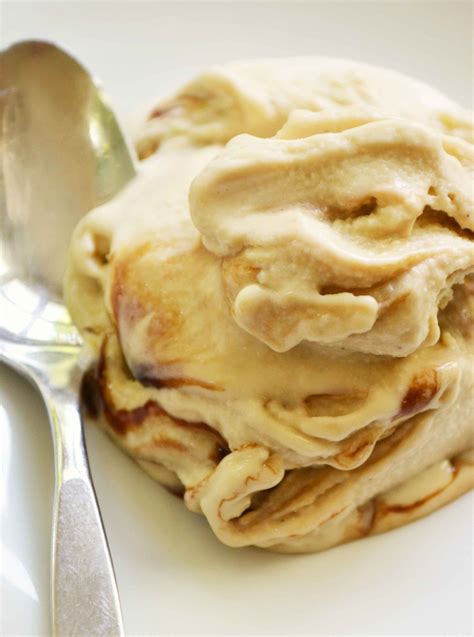 Balsamic Vinegar On Vanilla Ice Cream At Emma Pitt Blog