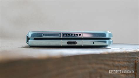 How To Clean A USB C Port Android Authority