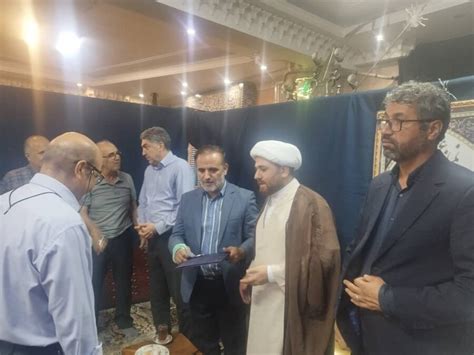 دو نفر از اعضای شورای اسلامی شهر کرج با خانواده شهید حسن برادری دیدار کردند پایگاه خبری