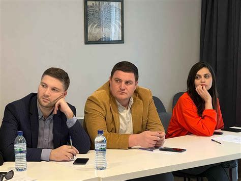 სასამართლოს გუშაგმა ქუთაისში სამოქალაქო საზოგადოების წარმომადგენლებთან სასამართლო სისტემის