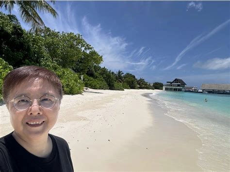 椰林樹影，海天一色，永遠是放空和洗滌心靈的夢想國度。 Dr Winnie Tang 鄧淑明博士