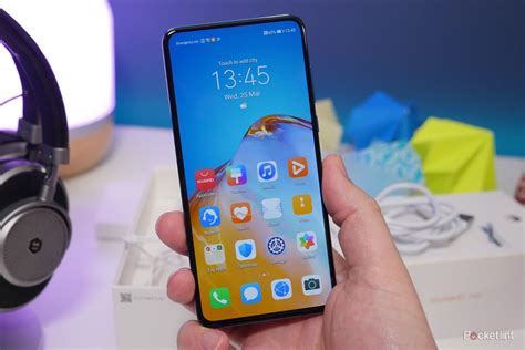 Huawei Under Display Camera Rumours Gain Traction With New Patents