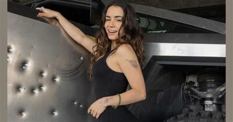 Meet Jameliz S Unmasking The Viral Sensation Jelly Bean Brains