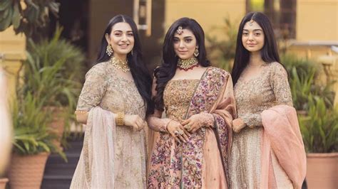 celeb sisters sarah noor and aisha zafar khan unite in london style pk