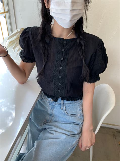 하우유 르보 핀턱 프릴 레이스 블라우스 위시버킷
