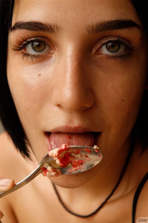 Diner Date Leads To Sexy Teasing By Adorable Brunette Queti Revello 12