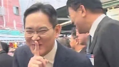 6일 큰 화제 된 이재용 회장 순간 포착 짤급속 확산 중 위키트리