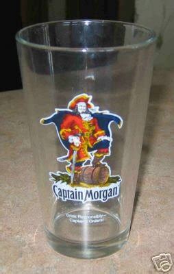 New Ultra Rare Captain Morgan Rum Pint Glass Bar ~wow~ 23063590