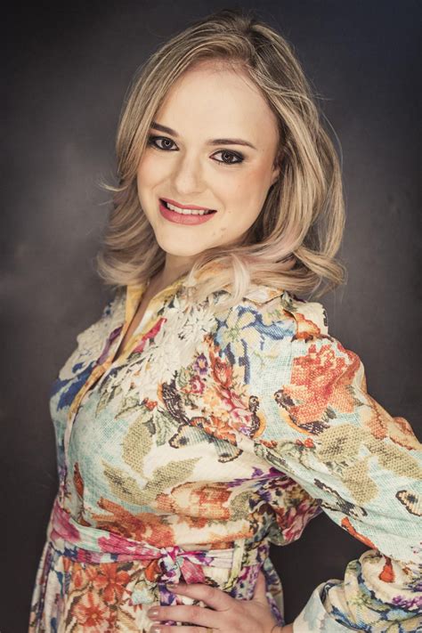 Evelyn Letras Com Canciones