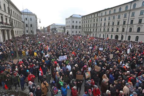 Demo Gegen Rechts In München 100000 Menschen Protestieren Bilder