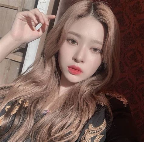 어마어마하게 이쁜 아이즈원 민주 인스티즈instiz 이슈 카테고리