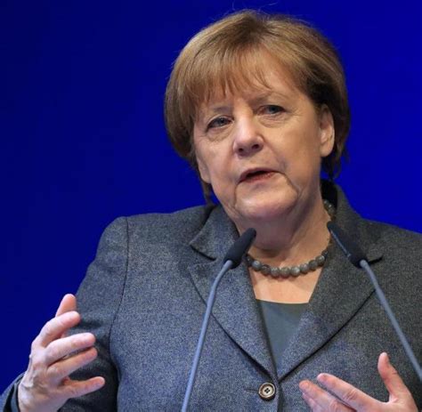 Flüchtlingskrise: Angela Merkel gegen Schließung mazedonisch ...