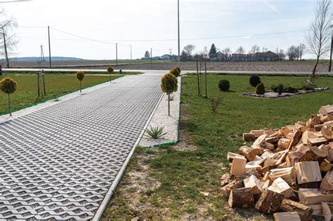 21 Gorgeous Gravel Driveway Ideas