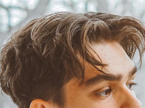 Middle Part Haircut Men 20 Incredible Middle Part Hairstyles For Men