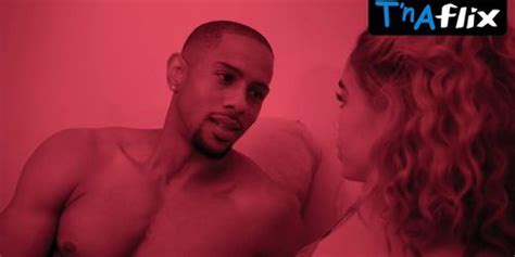 Paige Hurd Thong Underwear Scene In The Oval Tnaflix Com