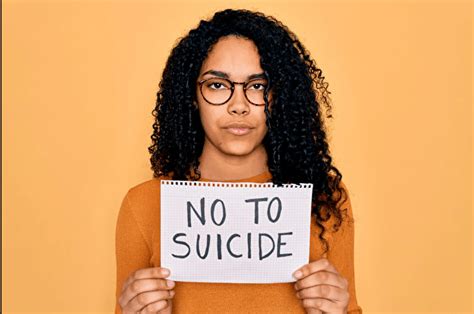 研究：加拿大自杀率在美洲排名第六 死亡率 男性 女性