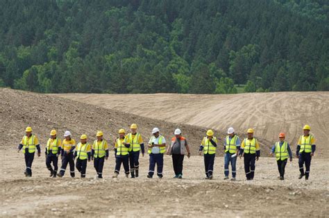 Дархан Уул аймагт 205 га талбайд техникийн нөхөн сэргээлт хийнэ Mining Insight