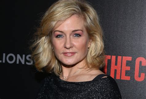 Amy Carlson Ficha Por El Nuevo Drama De Nbc The Village Series Adictos