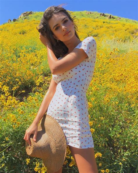 Emily Ratajkowski Social Media Pics 432017 • Celebmafia