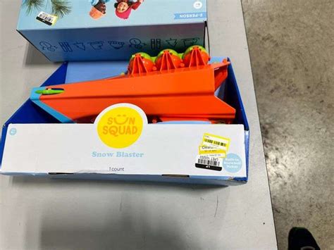 Sun Squad Snow Tube Snow Blaster Extra Long Toboggan Lambrecht