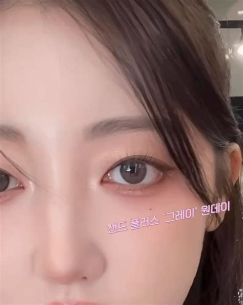 이브 노 협찬 Lenssis 직경 큰 렌즈만 고집하는 개눈러버인데 렌시스 에서 직경 큰 렌즈 많이 내줘서 너무 감사할 따름이죠🫶 원데이렌즈 라서 착용감도 좋고