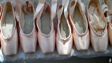 Pointe Shoes Wallpaper Wallpapersafari