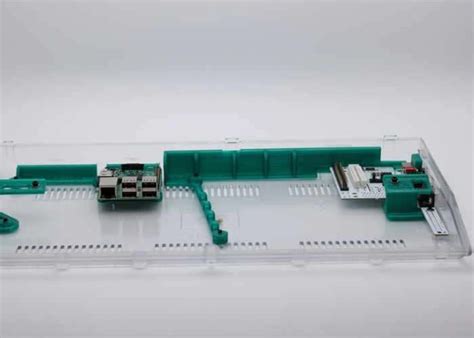 commodore 64c raspberry pi conversion frame hits kickstarter video
