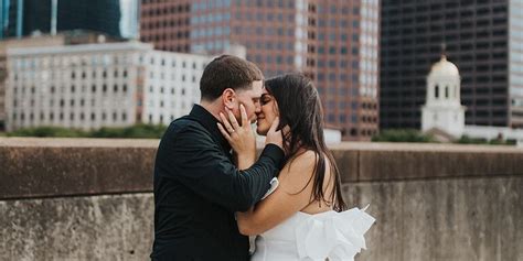 Amanda Silva And Daniel Tynans Wedding Website The Knot