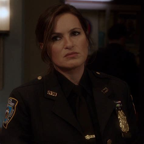 Classics Adl Kullan C N N Mariska Hargitay Panosundaki Pin