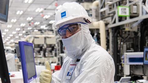 Intel Discusses European Expansion Meteor Lake CPUs And AI On The PC Startup Dreamers