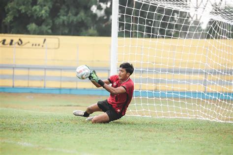 2 인 Bw 사진 Instagram 이야기 Soundcloud 헤더 사진 가정의 가족 사진 게임 경기장 고속 사진 고전적인 사진 골 골키퍼 공 관리자