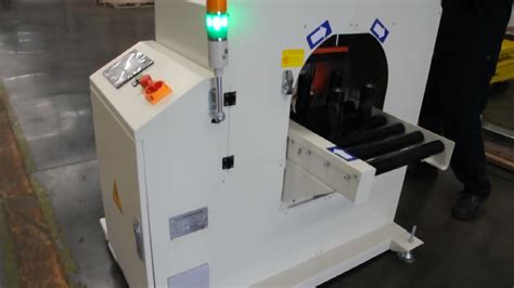 wrapping machine for circular objects wrapping machine