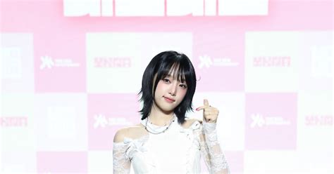 ‘네모네모 컴백 최예나 “생일선물 받는 느낌 두 가지 버전으로 준비” [ss현장]