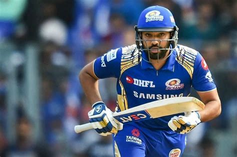 Ipl 2021 Watch Mumbai Indians Welcome Their Captain Rohit Sharma