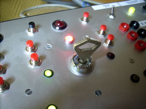 Intruder Alarm System Controller — Avr Cavelab Blog — Stories From