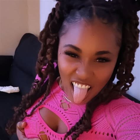 Tee 💕just Meeee💕 Black Rapunzel • Threads Say More