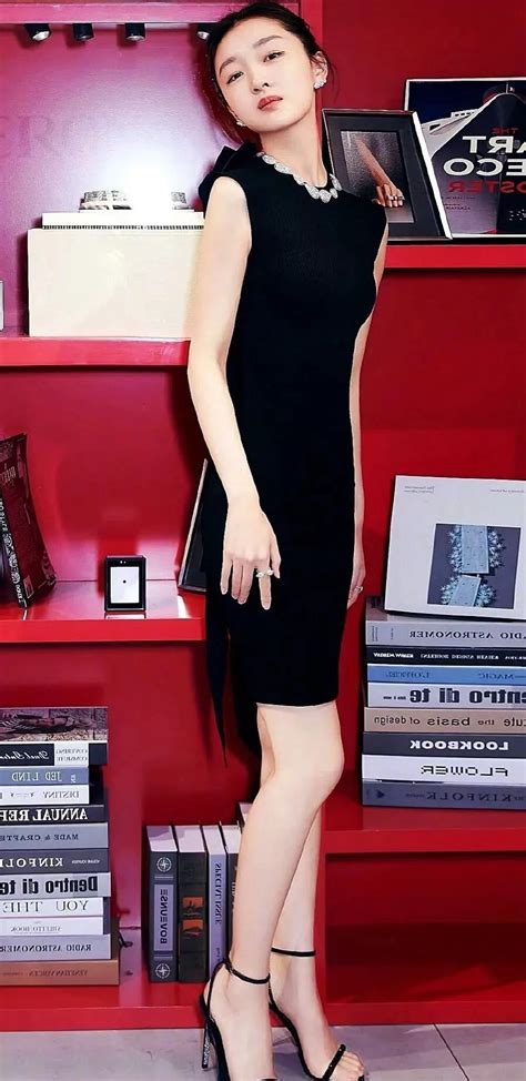 Who Knows How Sexy Zhou Dongyu Is INEWS