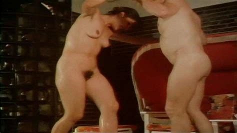 Naked Dorle Buchner In Sünde Sex Und Scharfe Katzen