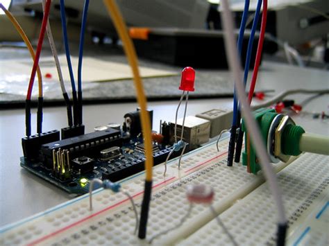 Arduino Board Arduino Setup To Send A Variable Analog Sign Flickr