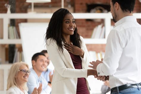 Try This Body Language Technique In Your Next Negotiation