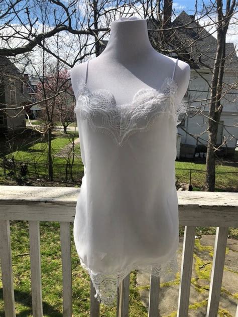 Medium Vintage Stunning White Lace Camisole Bri Gem