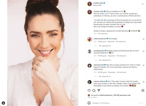 Ariadne Díaz Con Cautivadora Sonrisa Celebra Su Cumpleaños 37